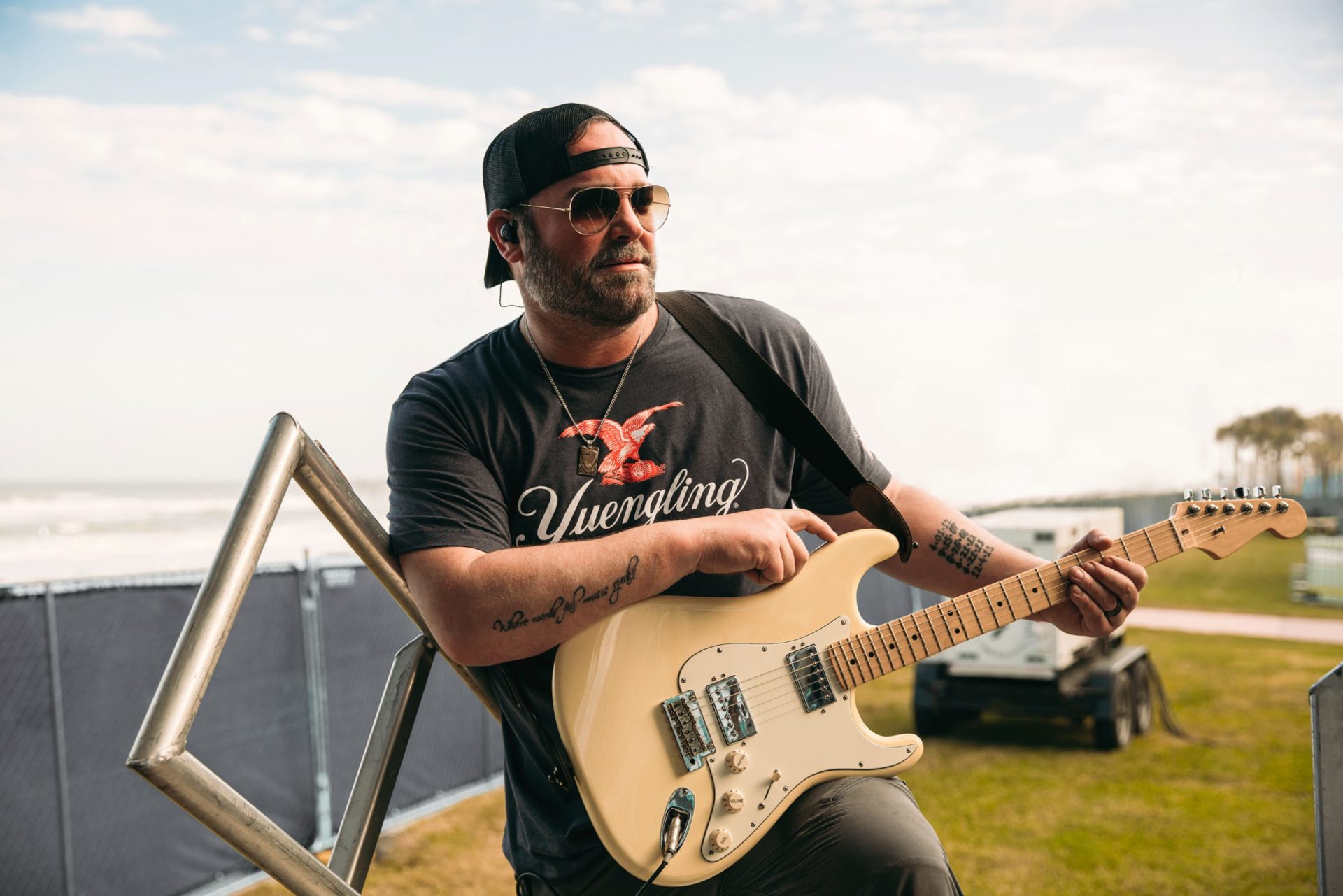 Lee Brice - Yuengling